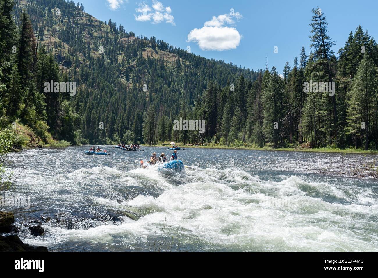 Raft trip on Oregon's Grande Ronde River Stock Photo - Alamy