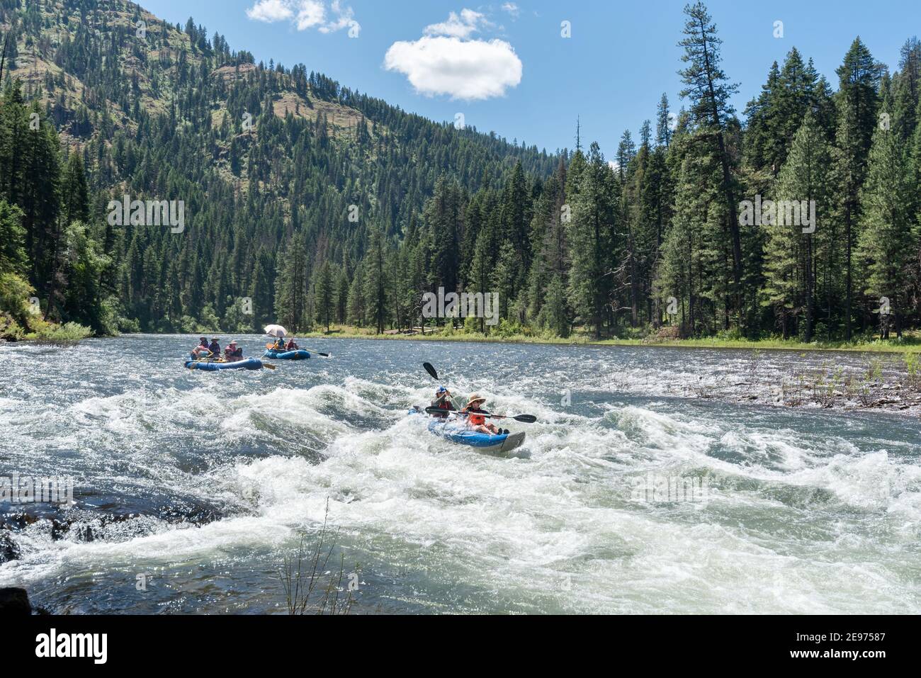 Raft trip on Oregon's Grande Ronde River Stock Photo - Alamy