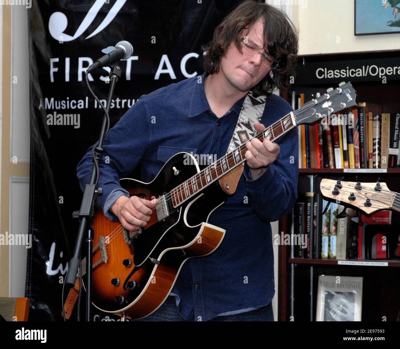 Housing works hi-res stock photography and images - Alamy