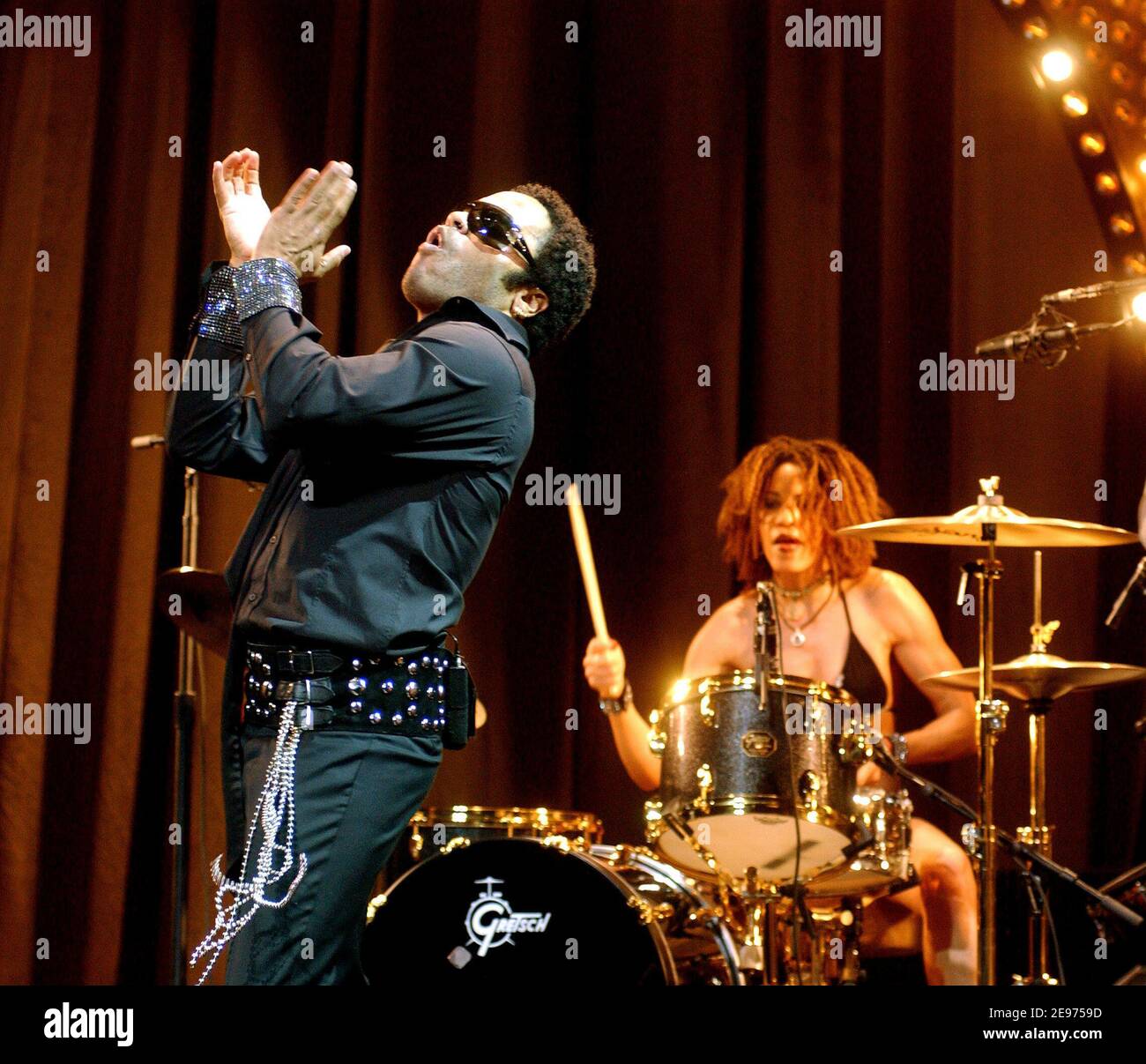 Lenny Kravitz performing live in 2005 © David Atlas / MediaPunch Stock ...