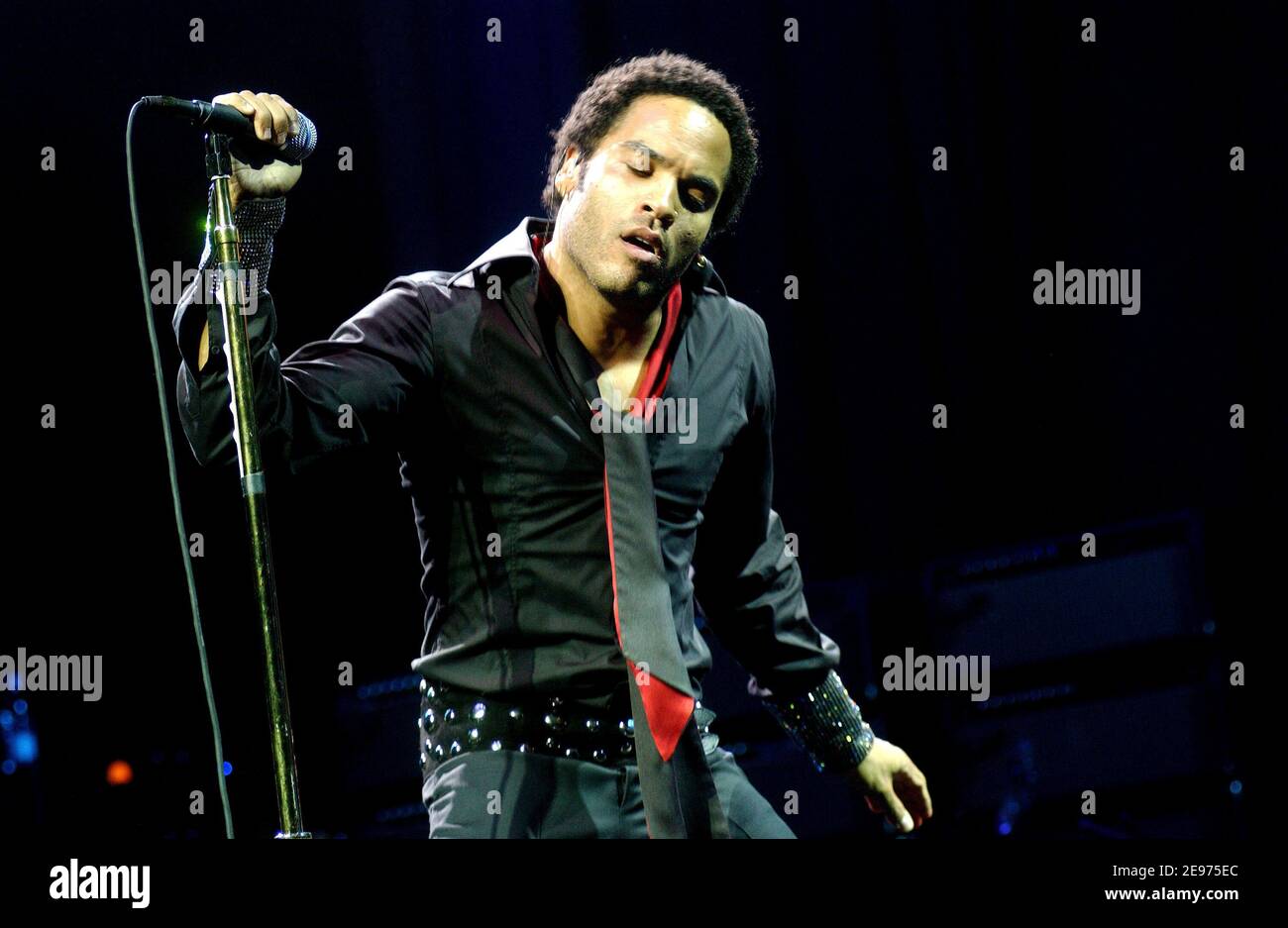 Lenny Kravitz performing live in 2005 © Atlas / MediaPunch Stock Photo ...