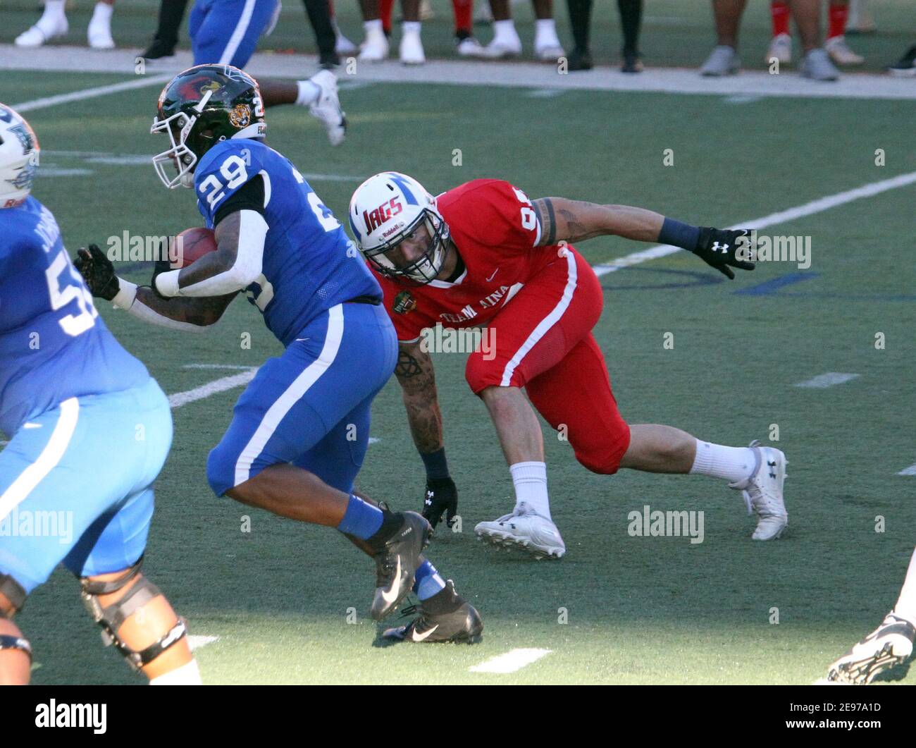 January 31, 2021 - Cincinnati Bearcats defensive tackle Ethan Tucky #92 ...
