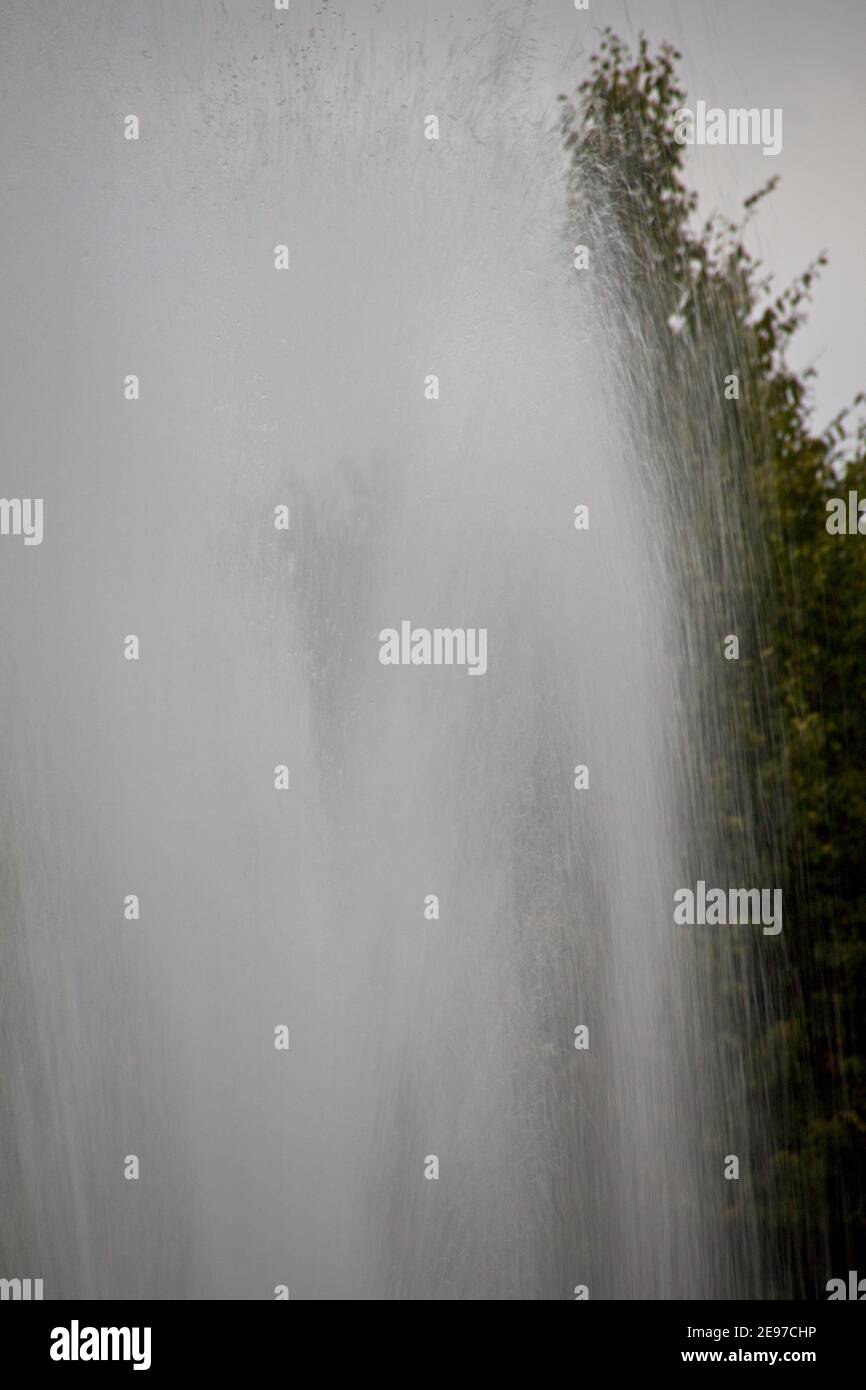Water flowing in fountain texture hi-res stock photography and images ...