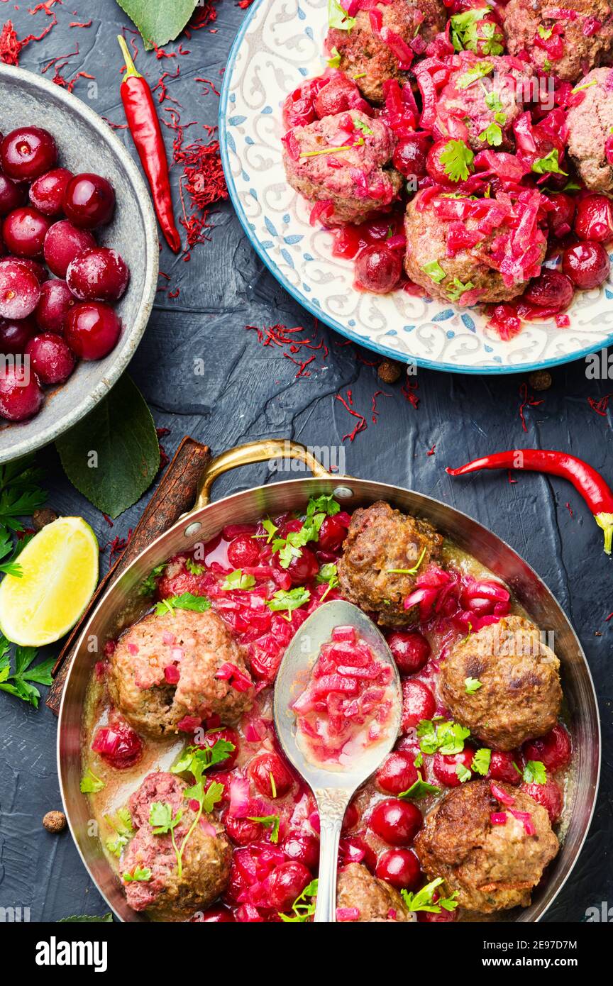 Iranian meatball hi-res stock photography and images - Alamy