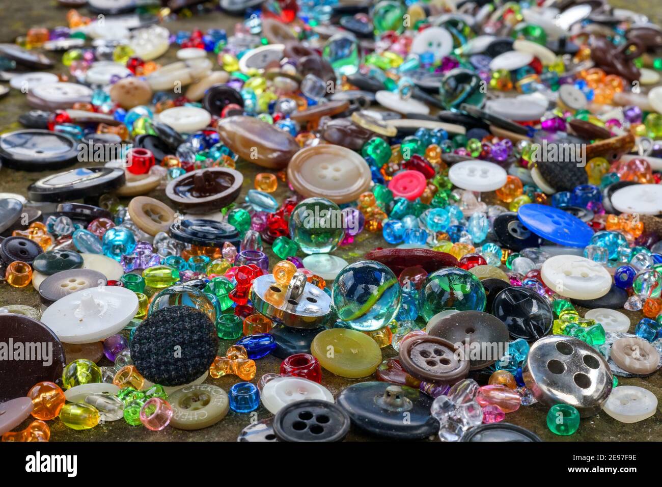 Colorful buttons beads hi-res stock photography and images - Alamy