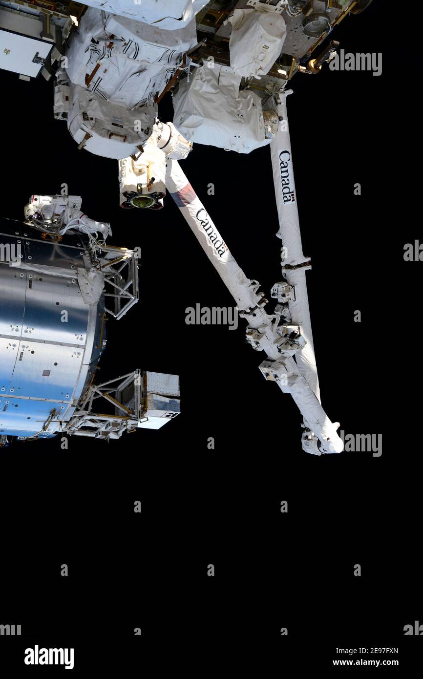 Routing Cables High Resolution Stock Photography and Images - Alamy