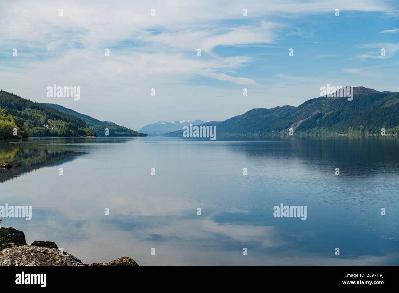 Reflections on loch ness hi-res stock photography and images - Alamy