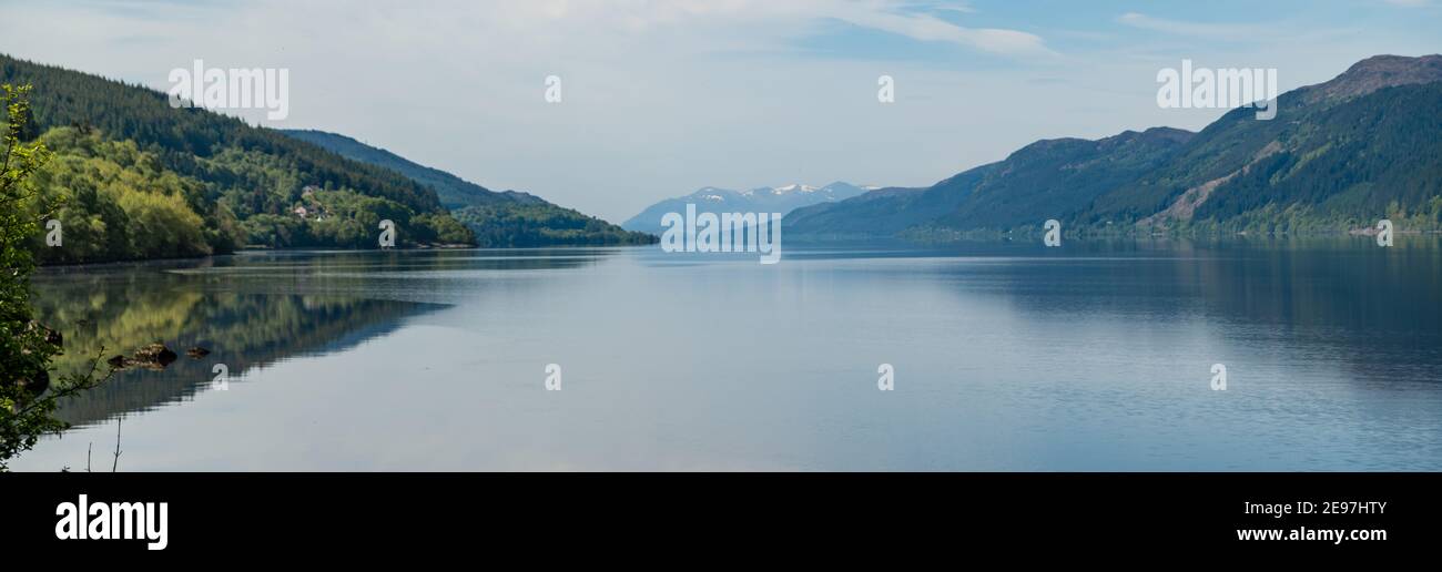 Reflections on loch ness hi-res stock photography and images - Alamy