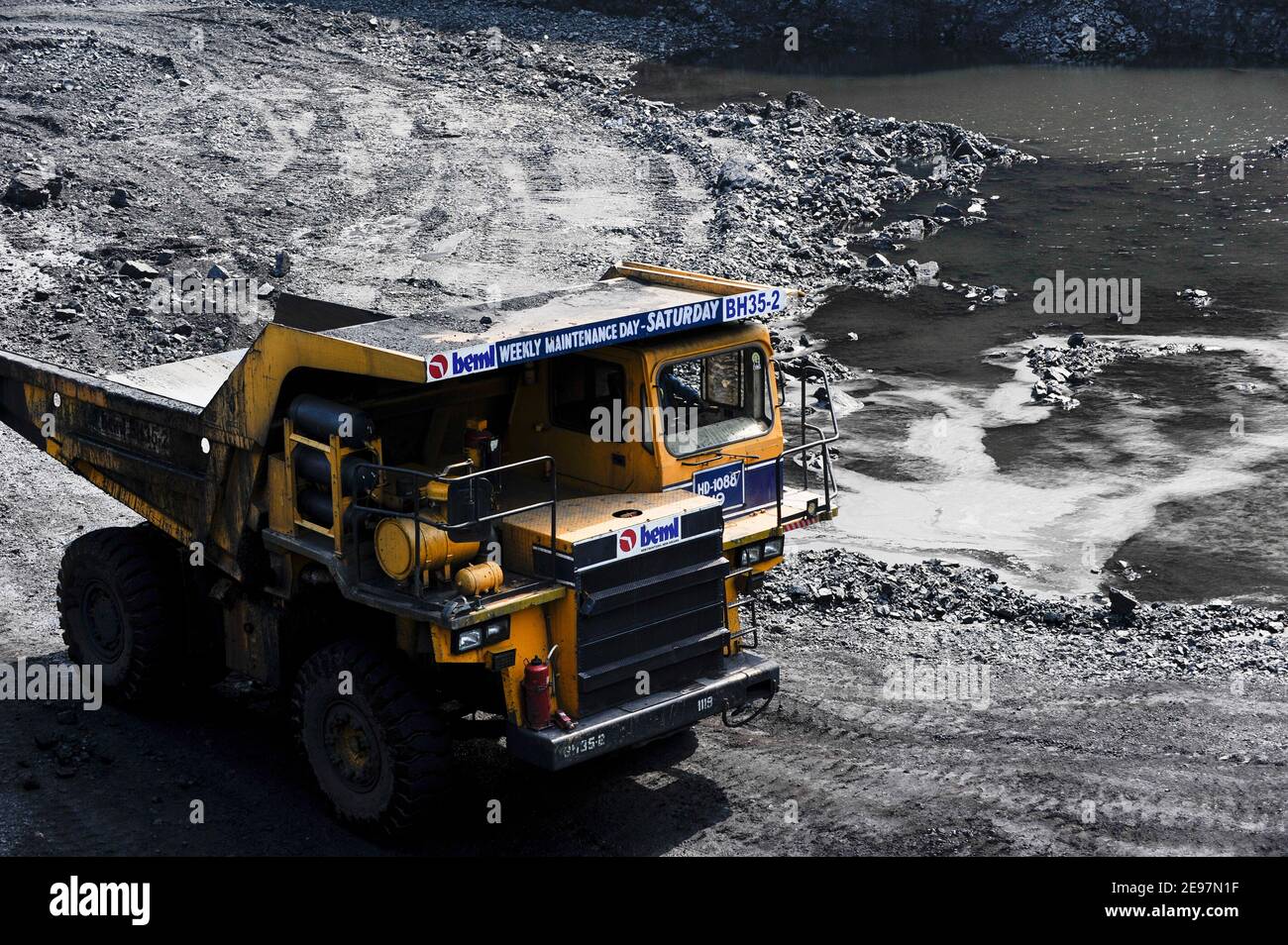 Tagebau kohlebergwerk hi-res stock photography and images - Alamy