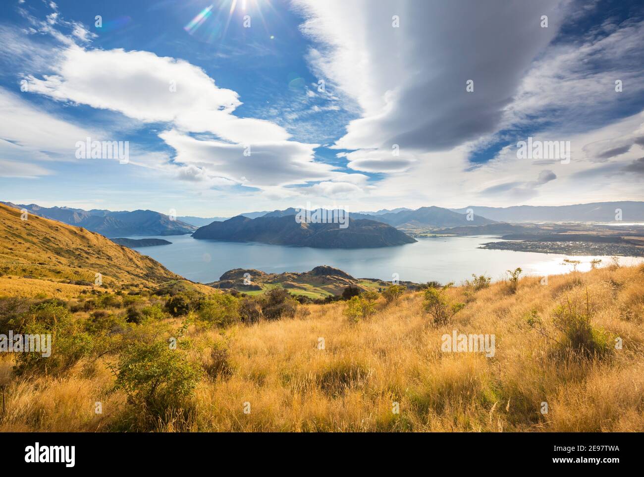 Amazing natural landscapes in New Zealand. Mountains lake Stock Photo ...