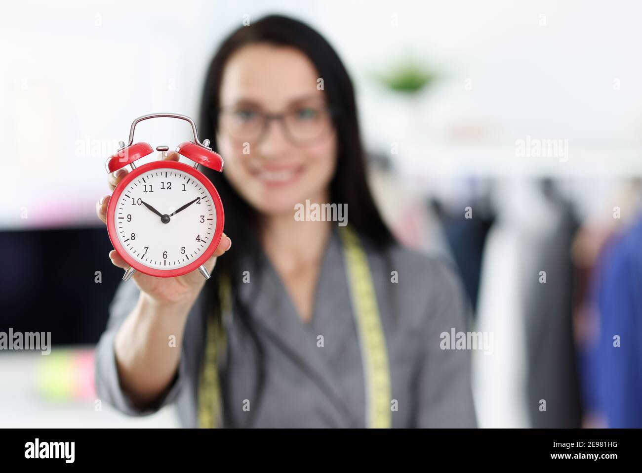 The 10 oclock shop hi-res stock photography and images - Alamy