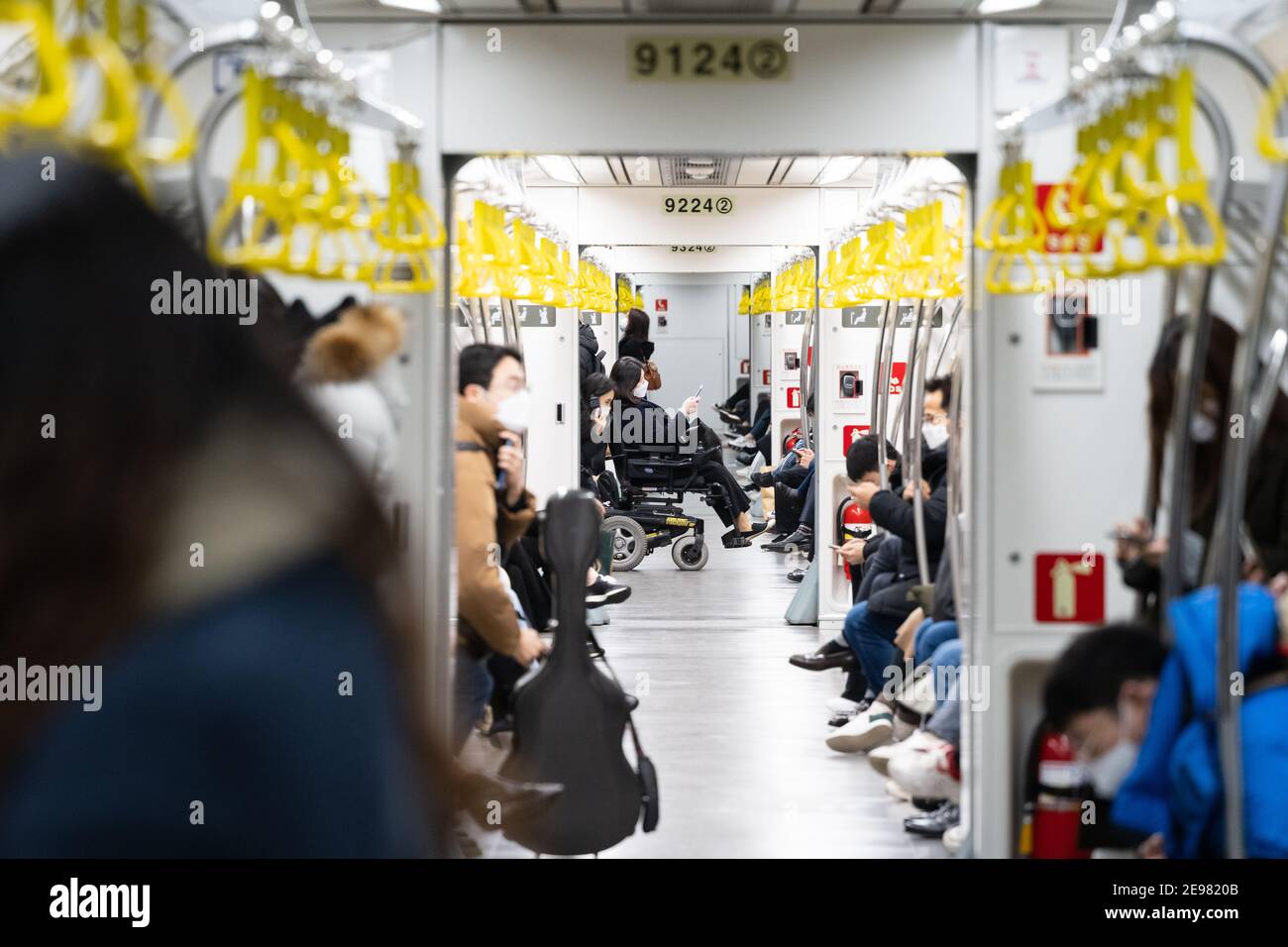 Seoul subway system hi-res stock photography and images - Alamy