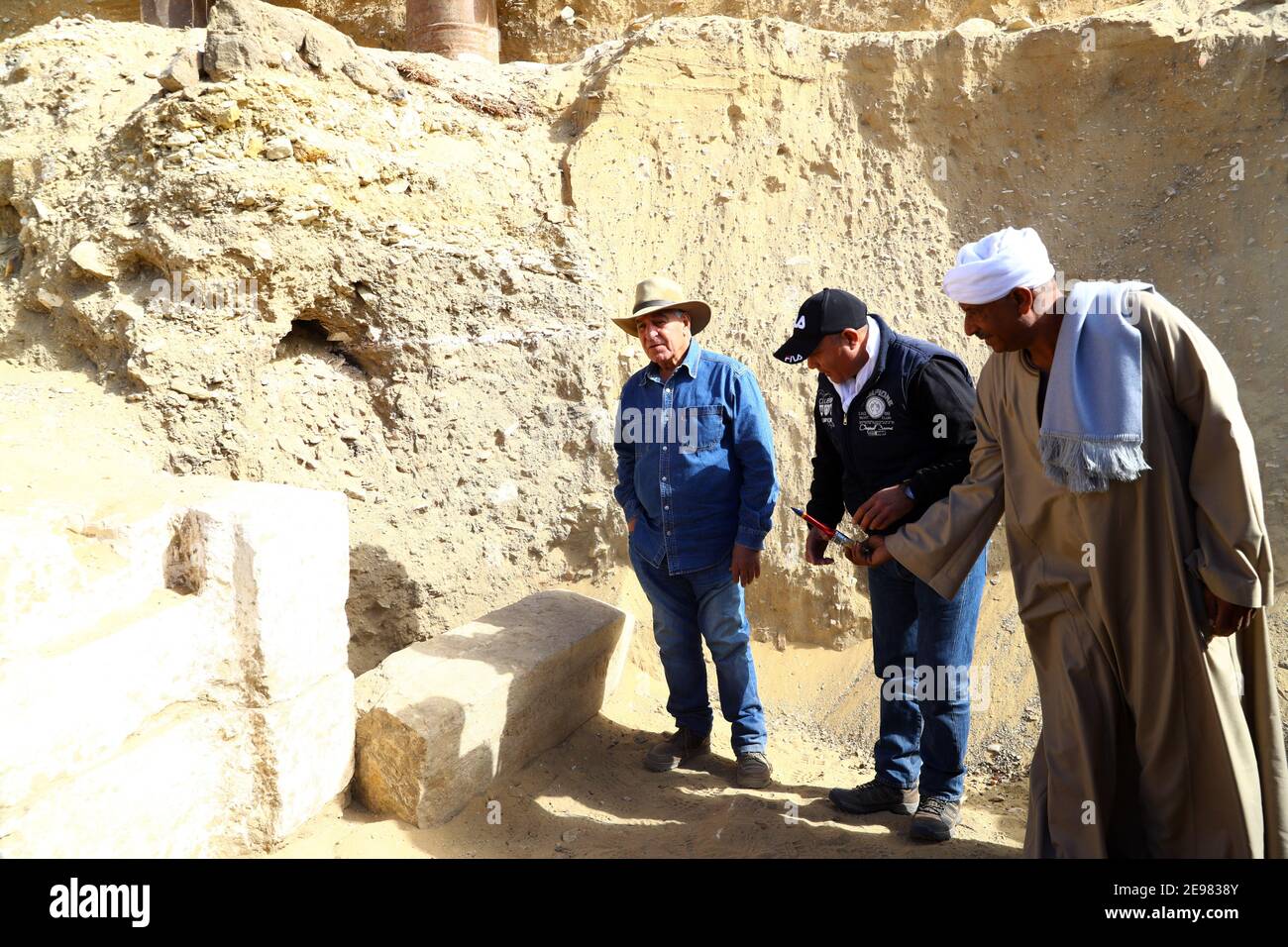 Zahi hawass hi-res stock photography and images - Alamy