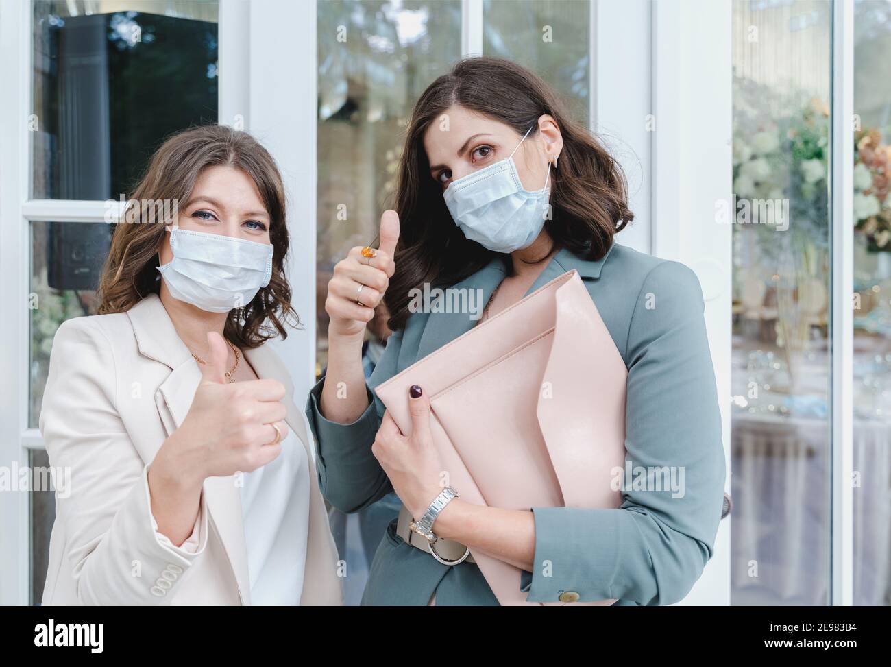 Female event planner hi-res stock photography and images - Alamy