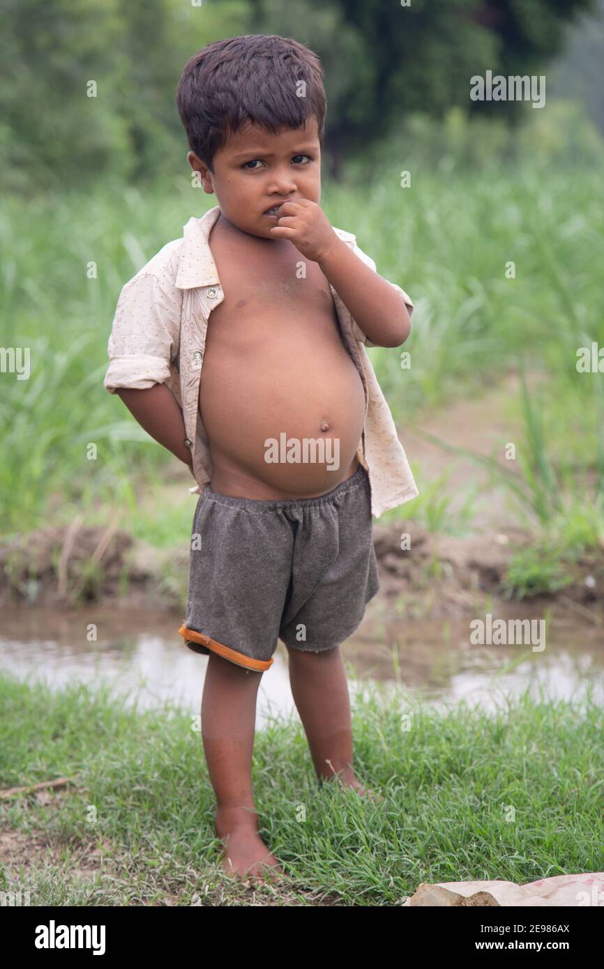 Indian child hi-res stock photography and images - Alamy