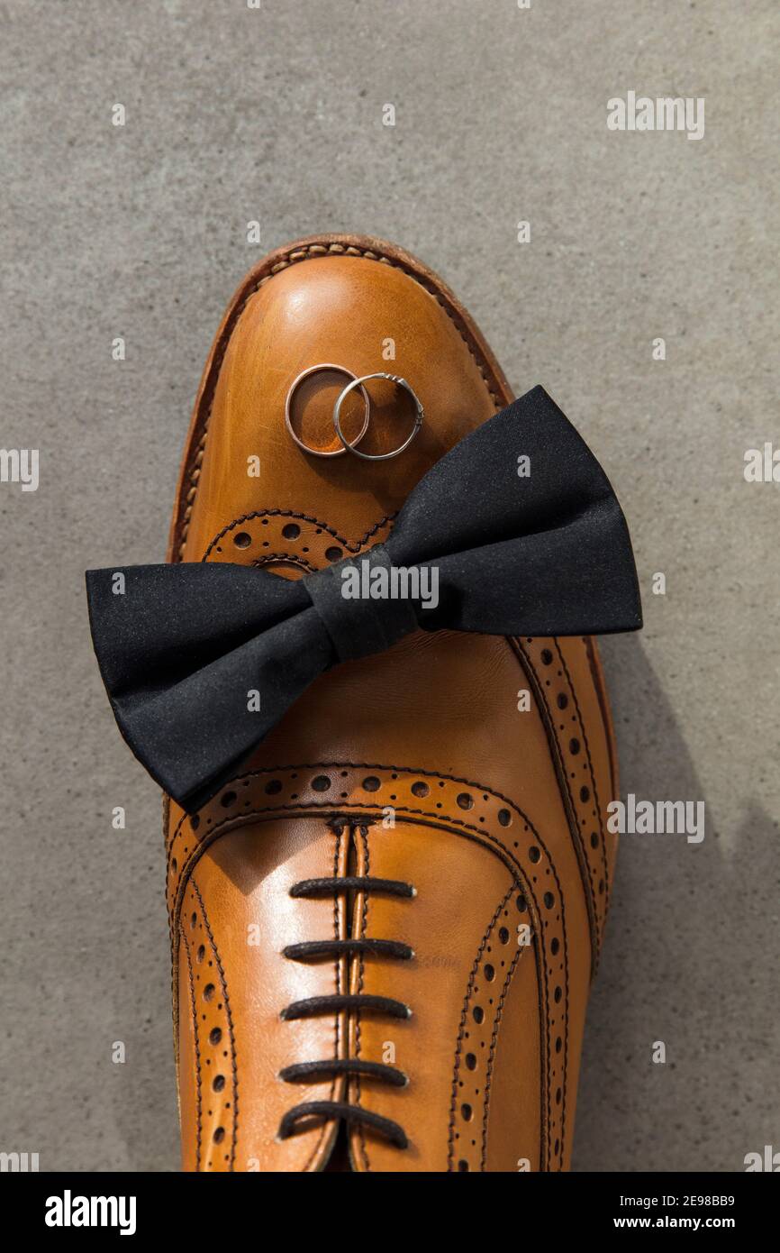 Grooms rings hi-res stock photography and images - Alamy