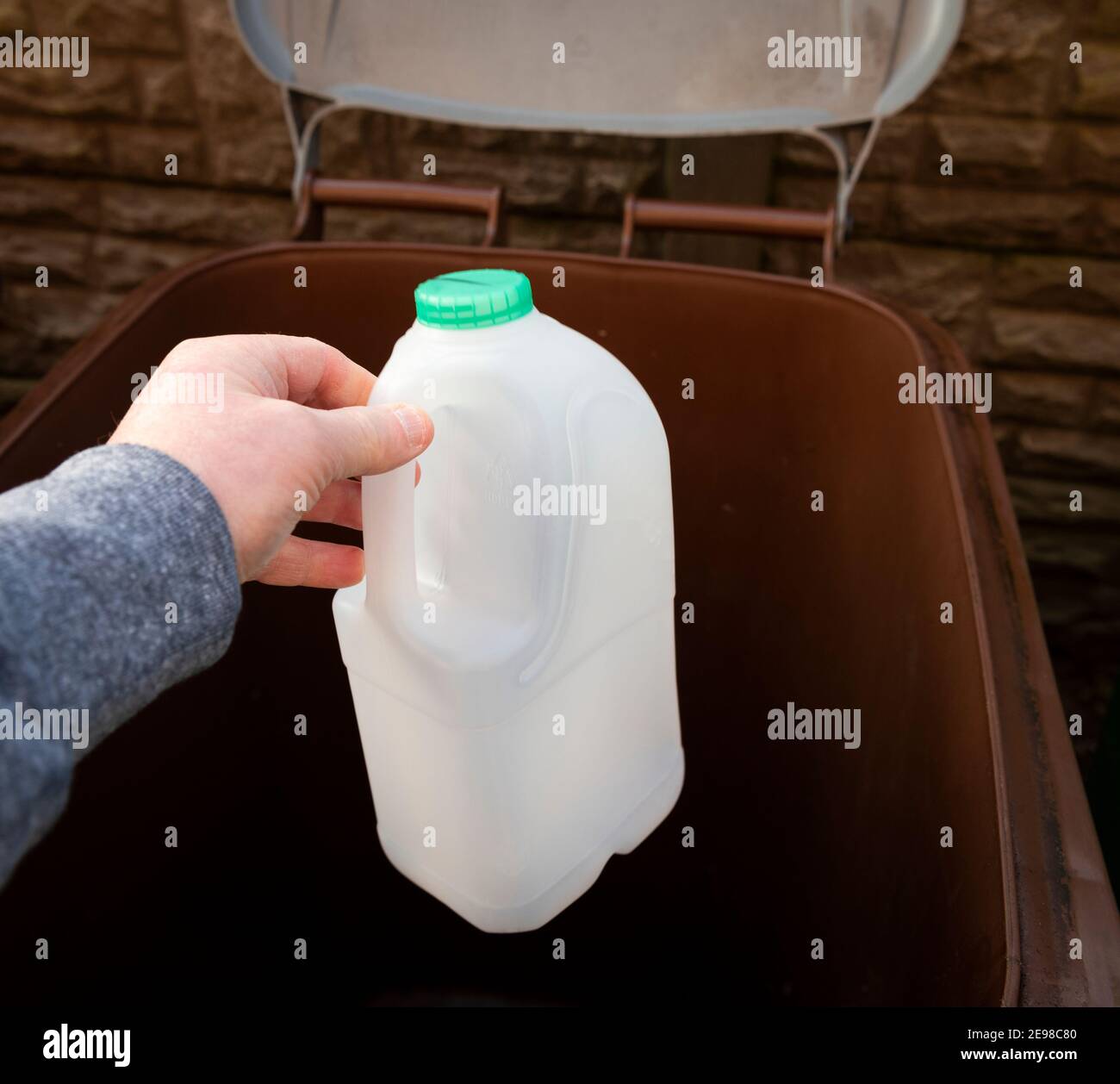 Plastic bottle plastics hi-res stock photography and images - Alamy