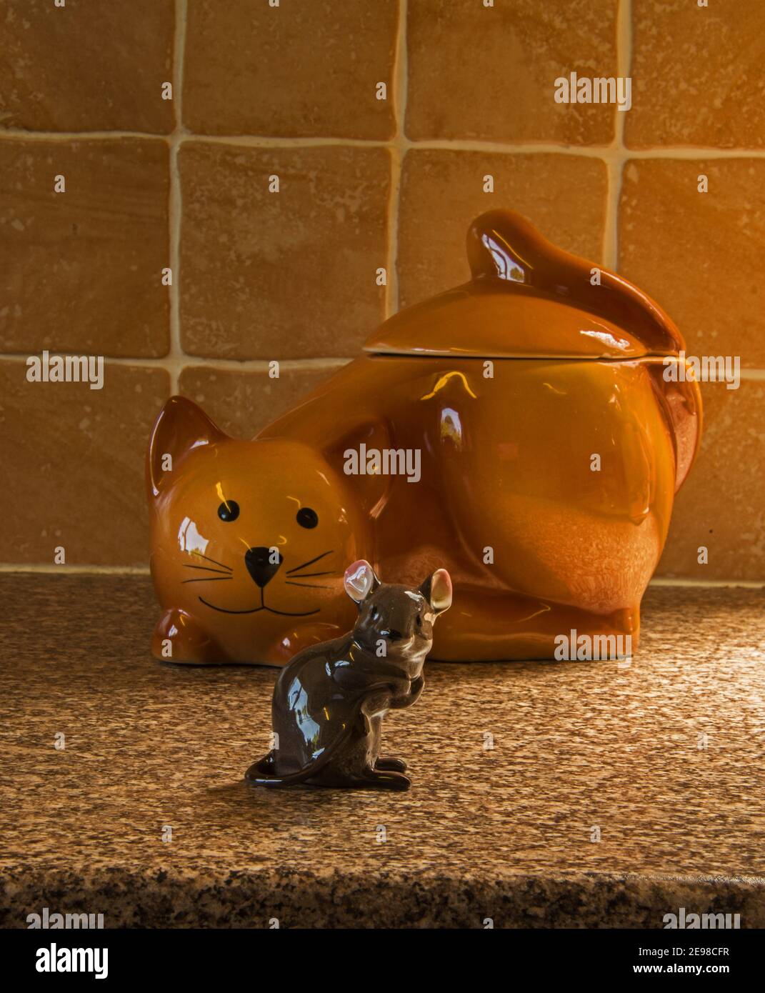 Kitchen 'Cat & Mouse' Fantasy Stock Photo - Alamy