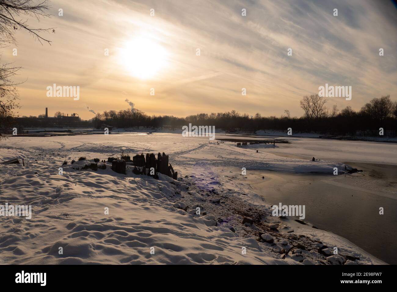 Winter landscape with sun and snow 2021 Stock Photo - Alamy