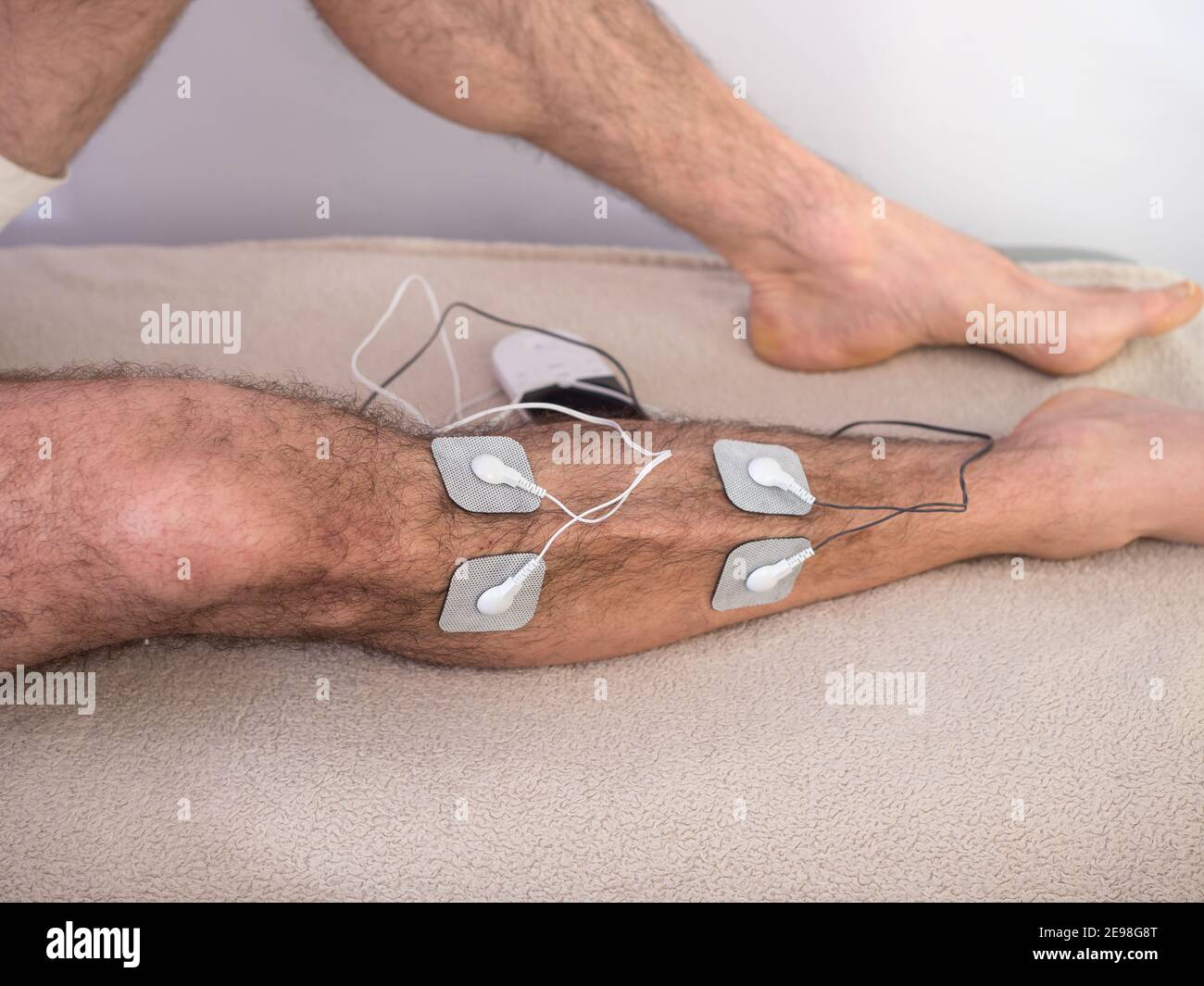 Electrodes on the leg hi-res stock photography and images - Alamy