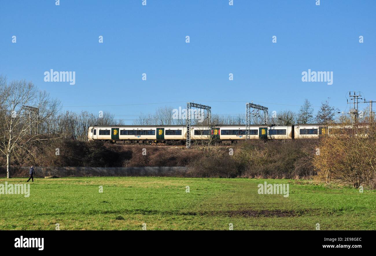 Class 387 train hi-res stock photography and images - Alamy