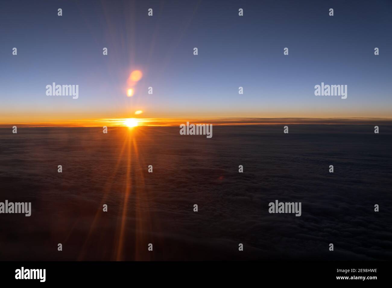 Cloud cover hi-res stock photography and images - Alamy