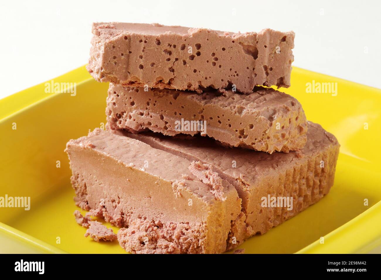 Traditional Turkish halva. Food background Stock Photo - Alamy