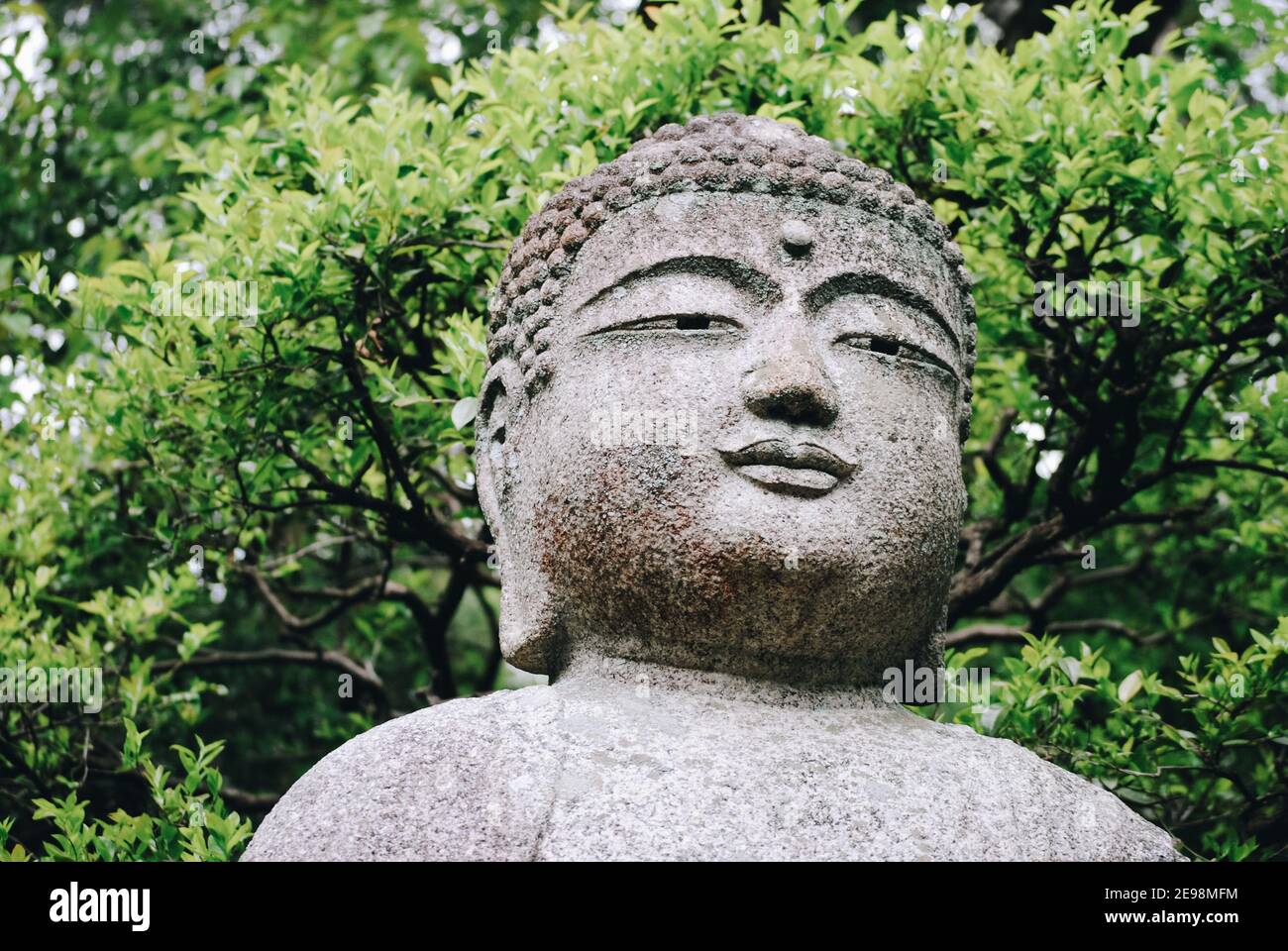 Zen buda hi-res stock photography and images - Alamy
