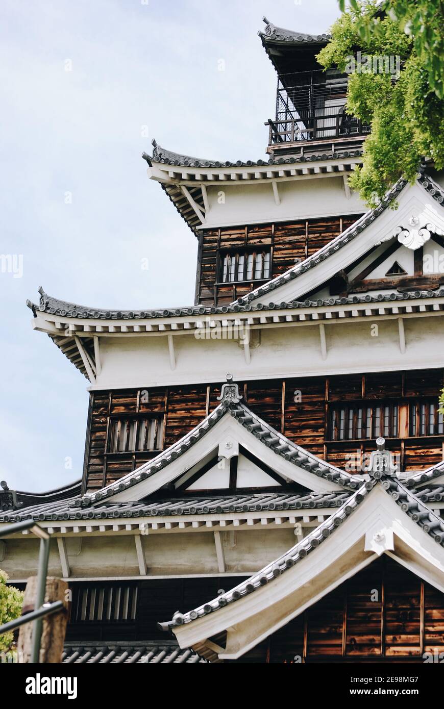 Traditional japanese decorative roof tiles hi-res stock photography and ...