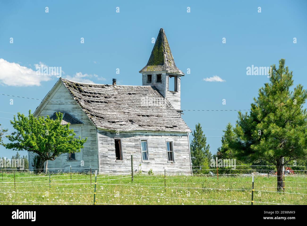 Town flora hi-res stock photography and images - Alamy