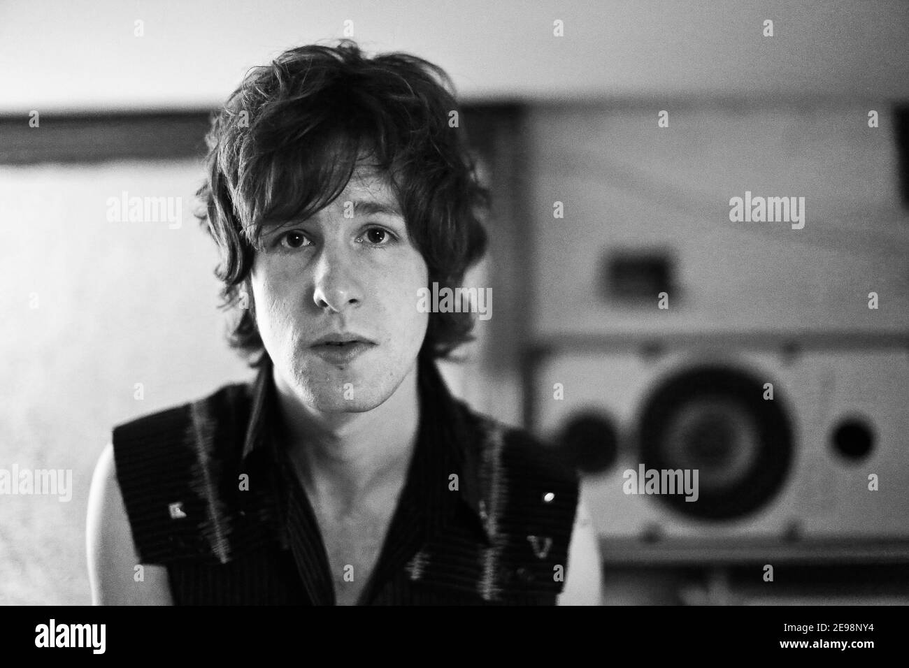 Singer Alex Gold formerly of the Wutars fooling around at Scar Studios ...