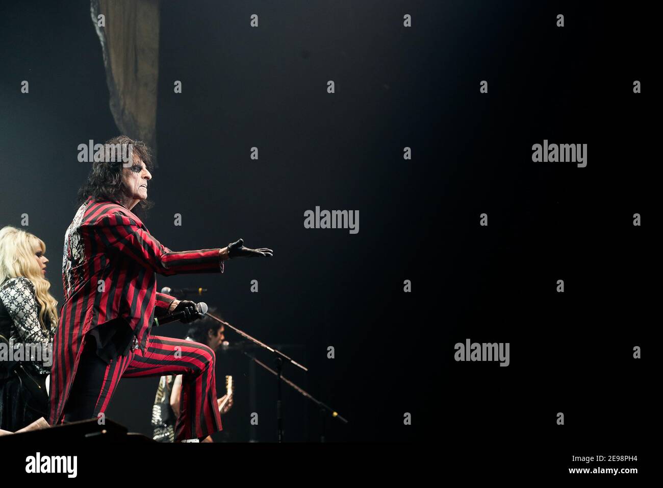 Alice Cooper performing his Halloween Night of Fear at Wembley Arena ...