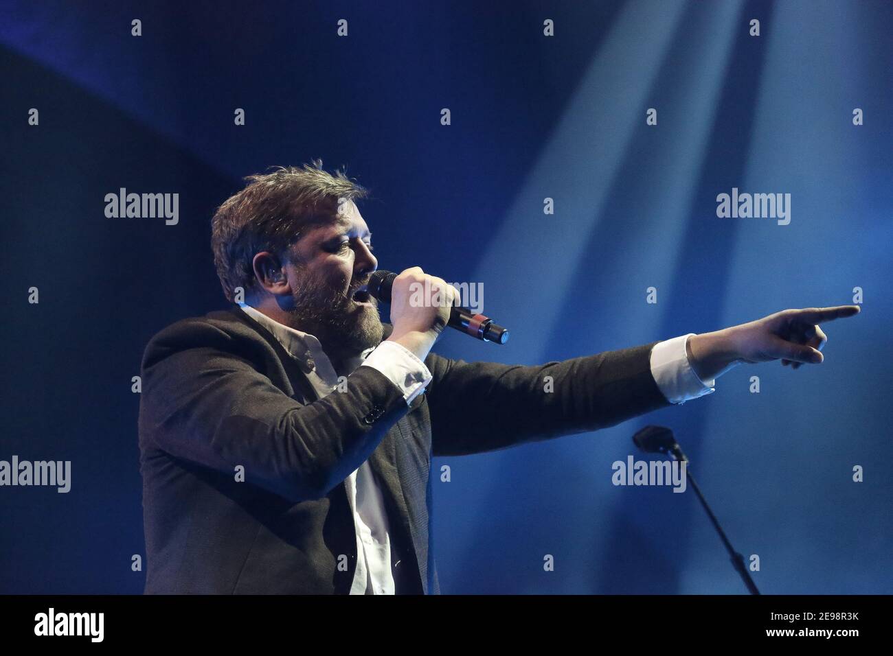 Elbow tour hi-res stock photography and images - Alamy