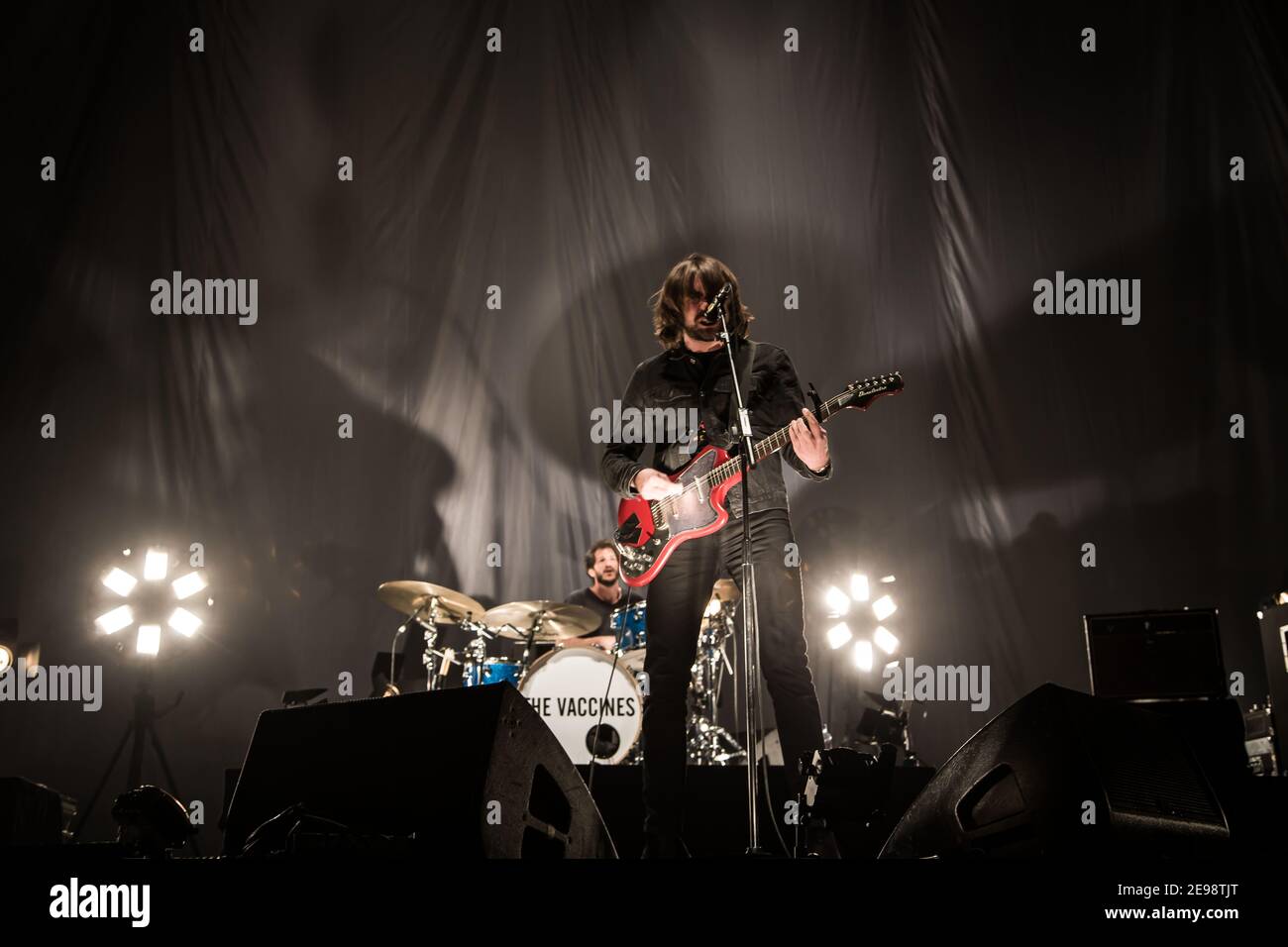 Justin Young of The Vaccines live on stage at the O2 Arena Stock Photo ...