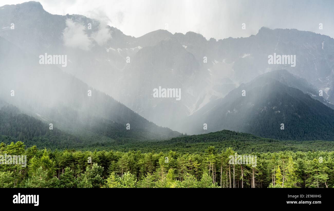 Heavy rain mountain hi-res stock photography and images - Alamy