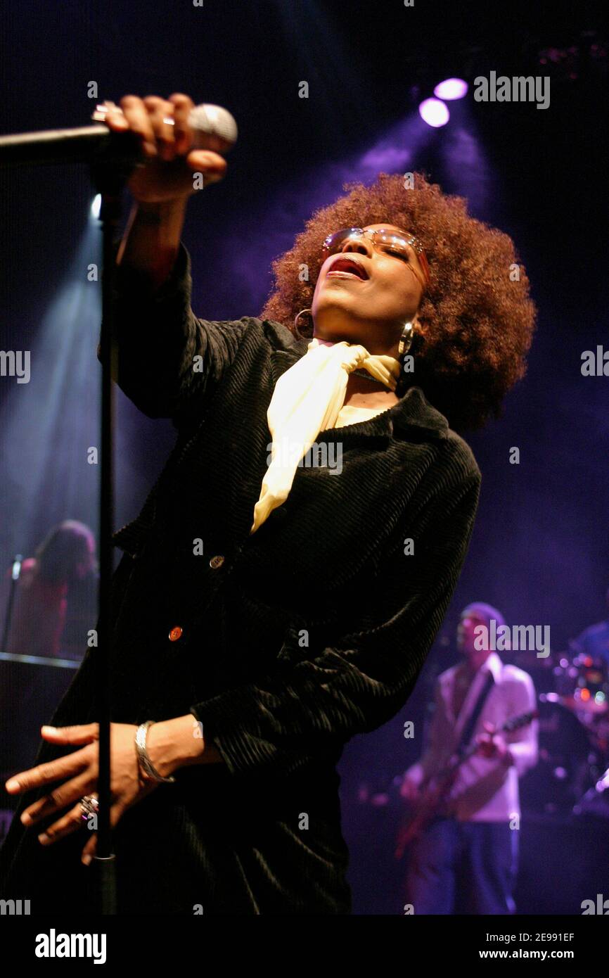 Macy gray in concert london hi-res stock photography and images - Alamy