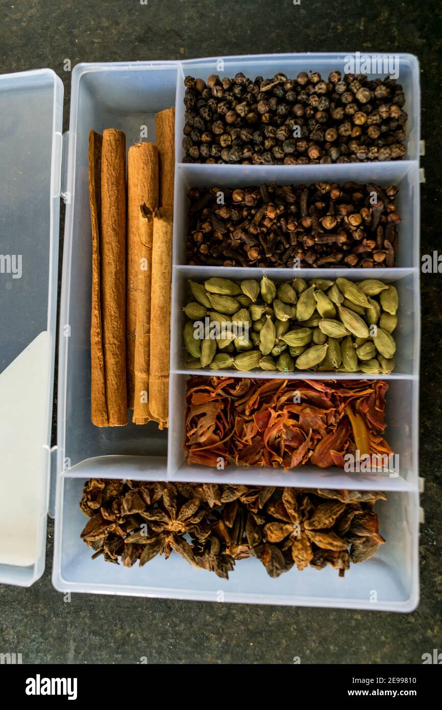 Red pepper seeds packet hi-res stock photography and images - Alamy