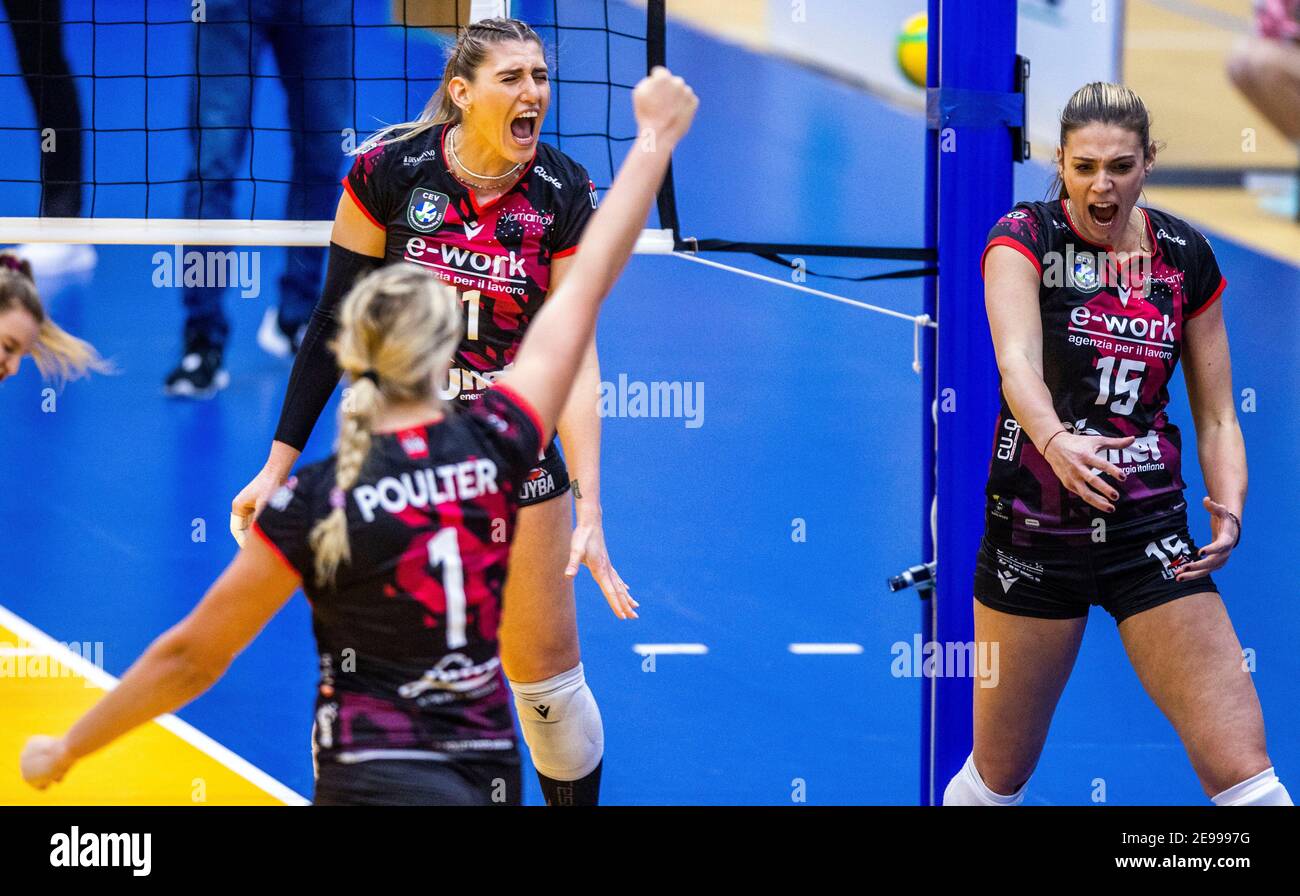 Jordyn poulter hi-res stock photography and images - Alamy