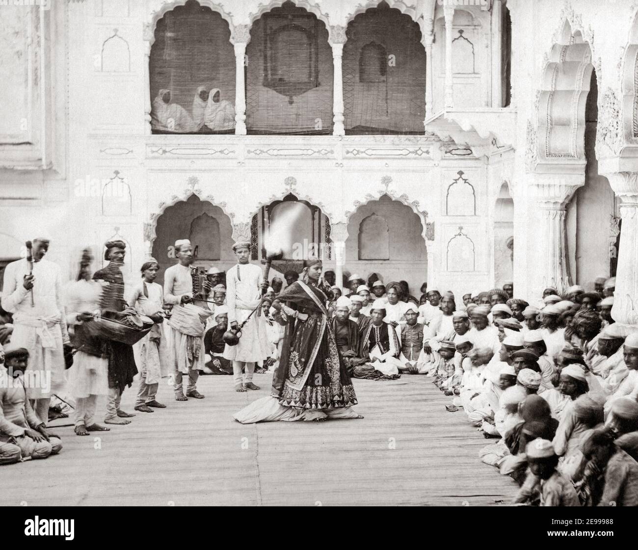 Nautch girl hi-res stock photography and images - Alamy