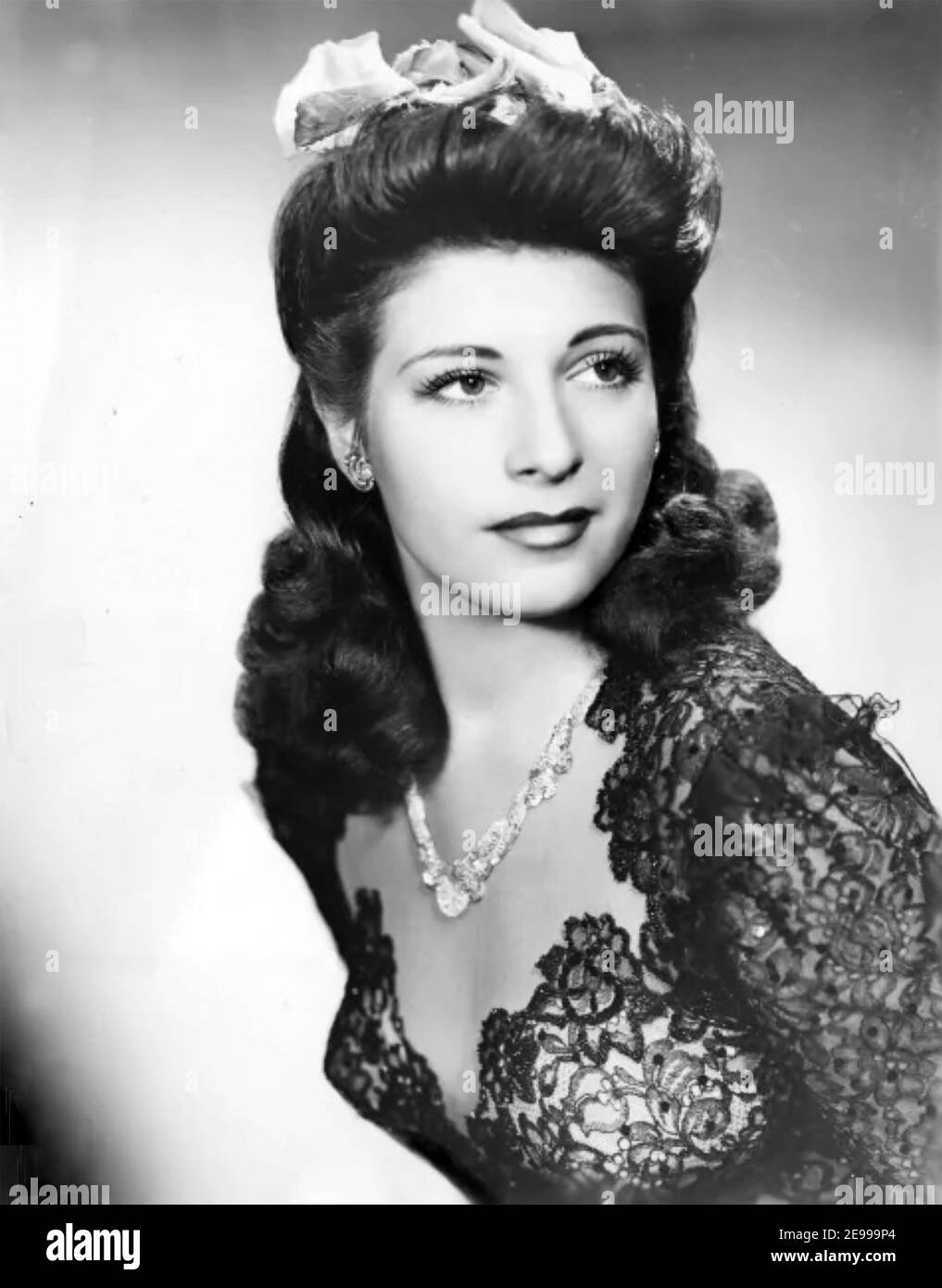 American big band vocalist hi-res stock photography and images - Alamy