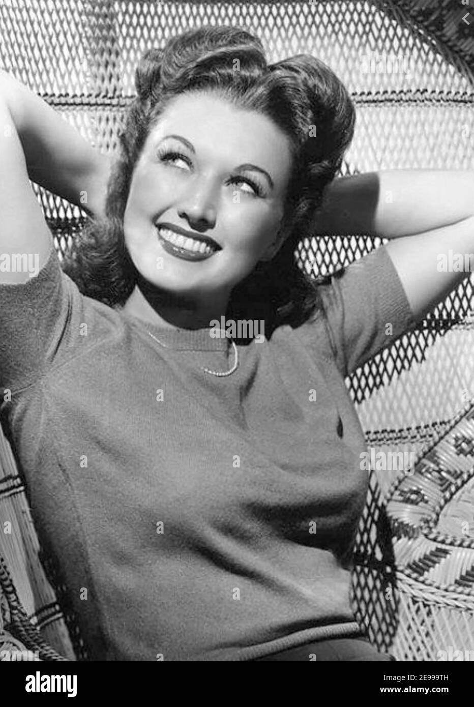 GINNY SIMMS (1913-1994) Promotional photo of American singer and film ...