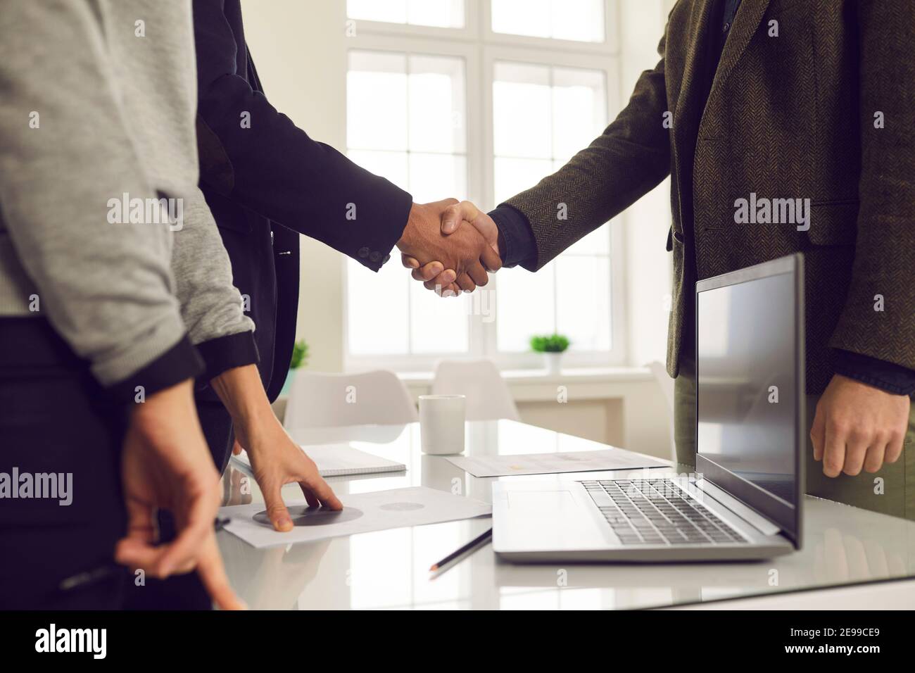 Partnership with each other hi-res stock photography and images - Alamy