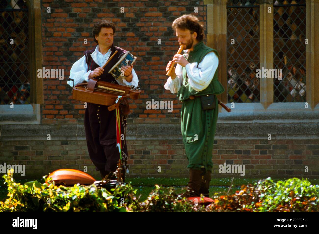 Elizabethan music hi-res stock photography and images - Alamy
