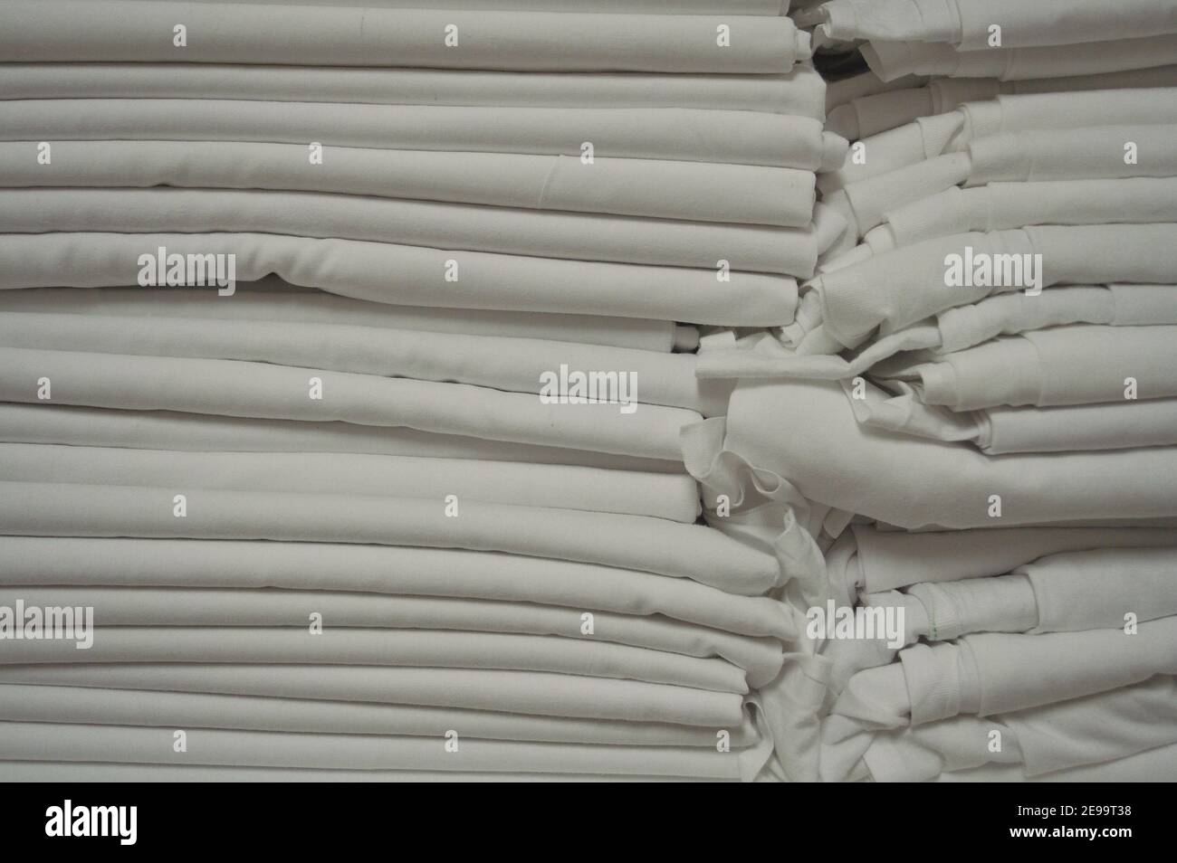 Folded laundry sheets hi-res stock photography and images - Alamy