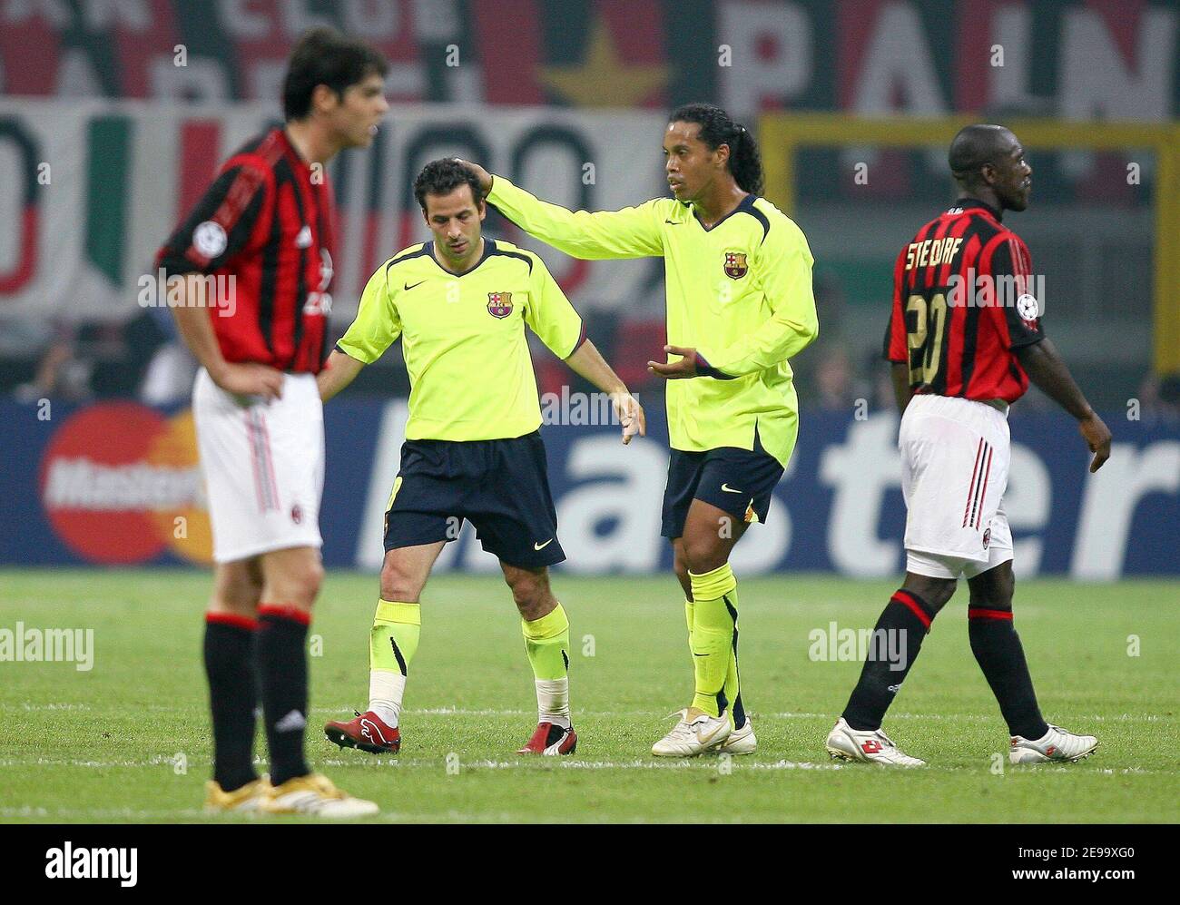 Ronaldinho ac milan 2006 hi-res stock photography and images - Alamy