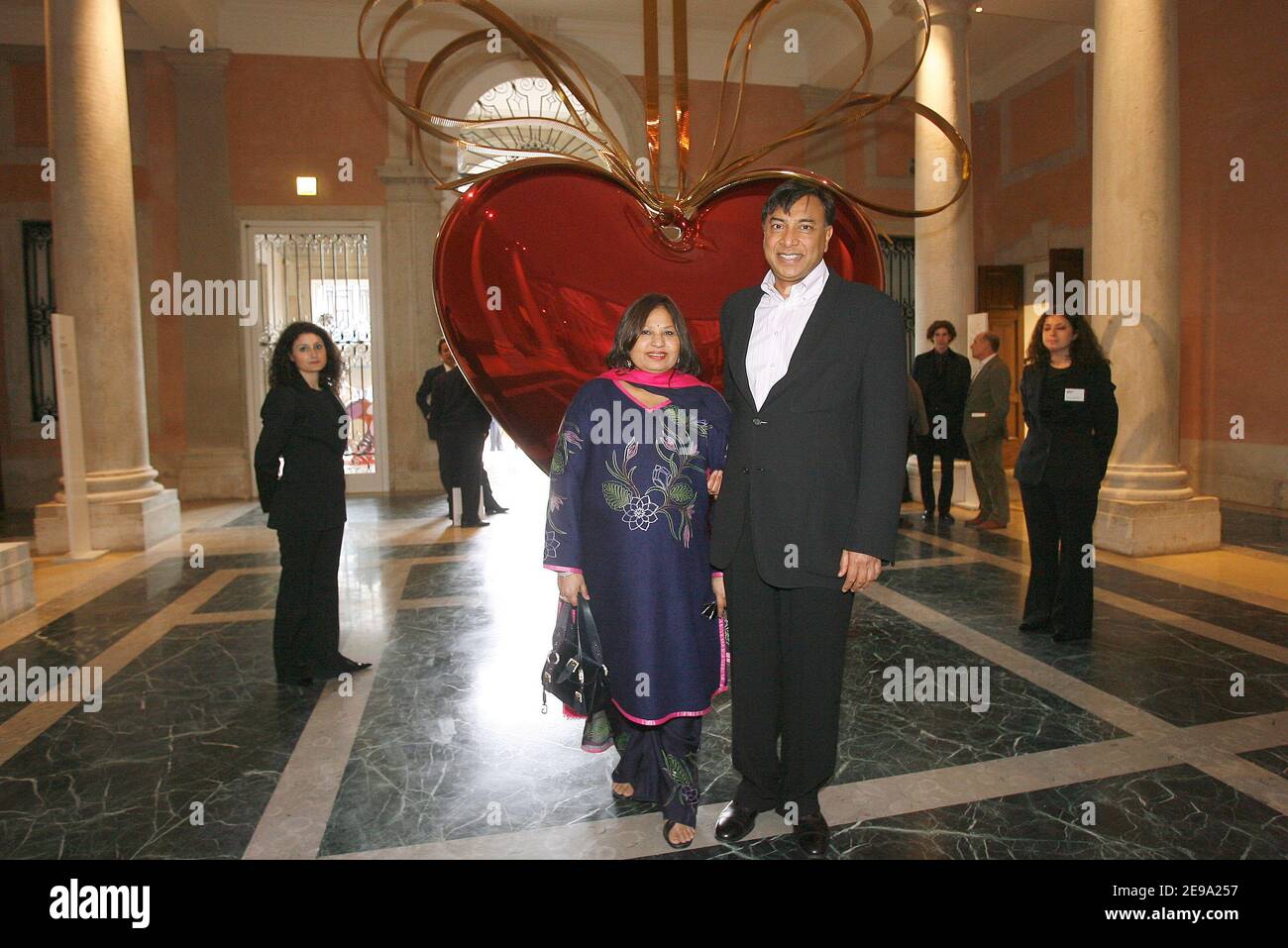 Lakshmi mittal wife hi-res stock photography and images - Alamy
