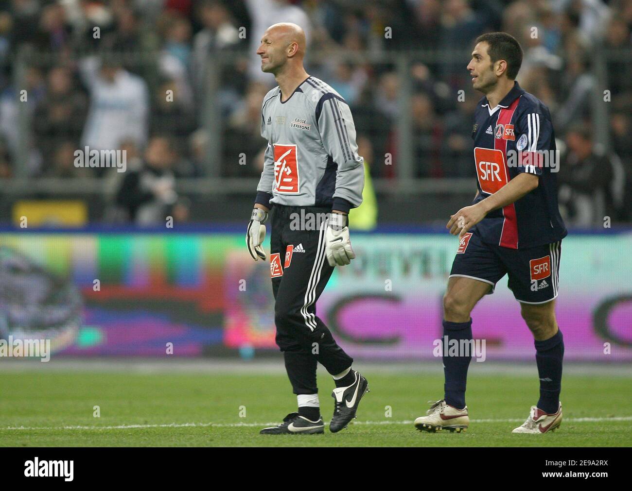 Fabien barthez france olympique marseille hi-res stock photography and ...