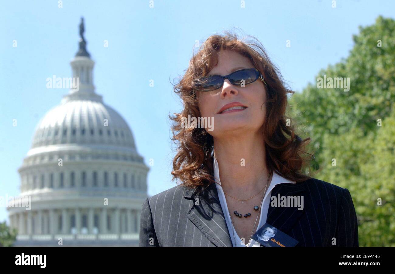 Christopher reeve foundation hi-res stock photography and images - Alamy