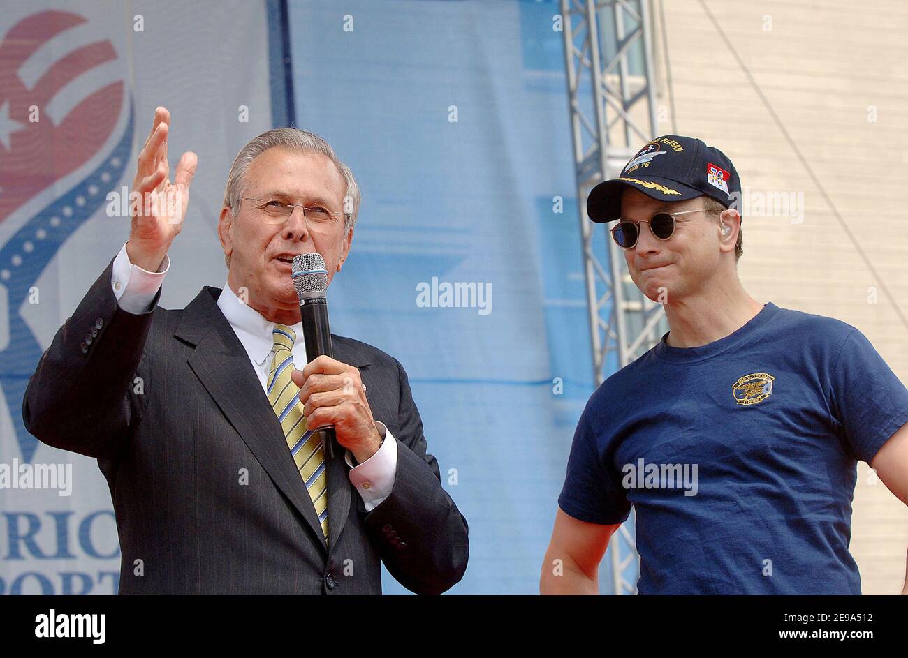 "Secretary of Defense Donald Rumsfeld introduces Actor Gary Sinise and ...