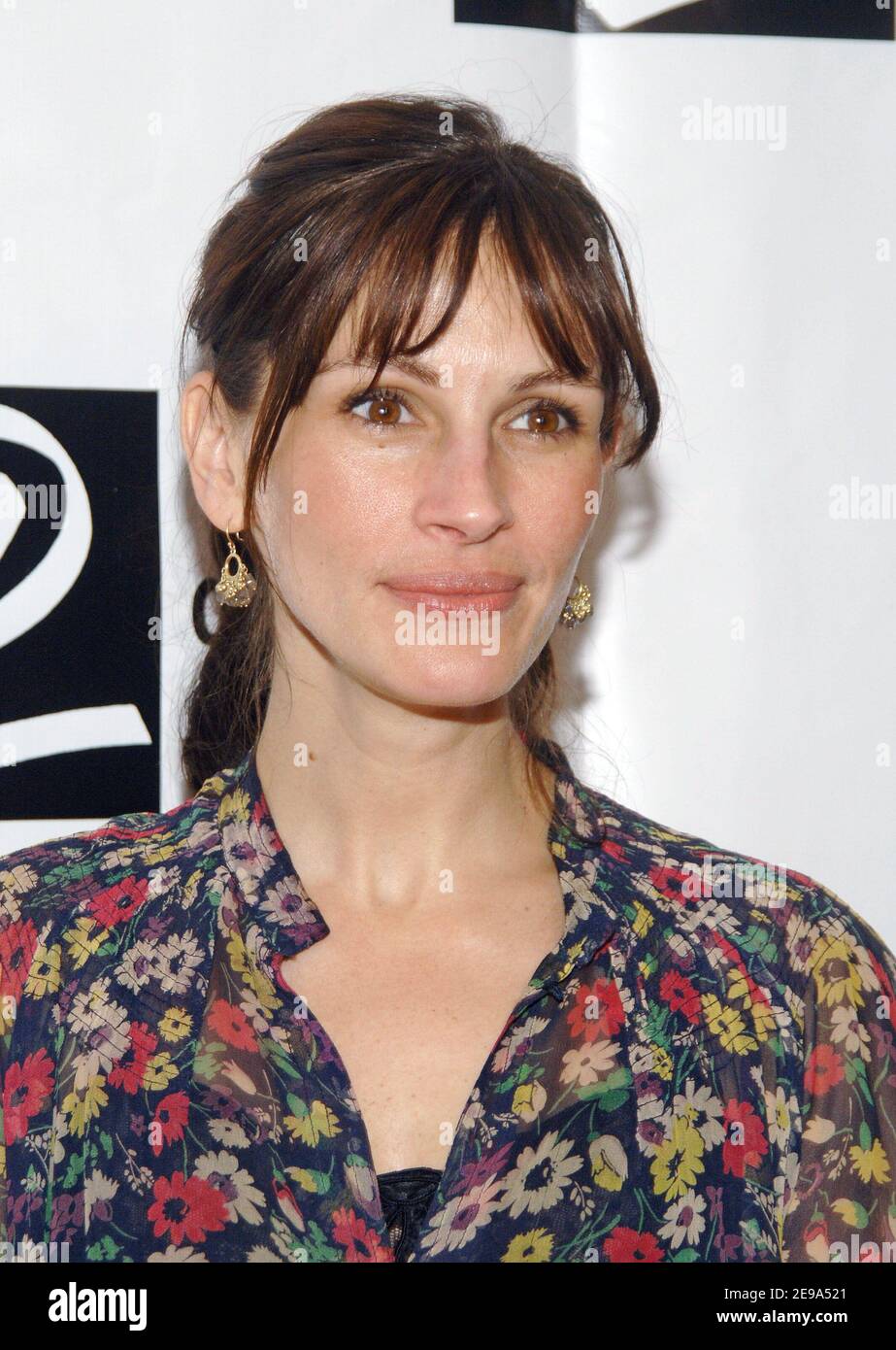Julia Roberts arrives for the 72nd Annual Drama League Awards Ceremony ...